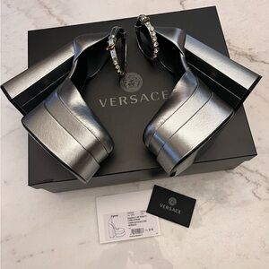 Versace | Shoes | Versace Metallic Satin Platform Pumps | Poshmark